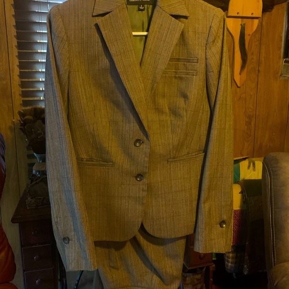 Pants & Jumpsuits | Womens Size 2 Jacketpant Combo Suit Great For ...